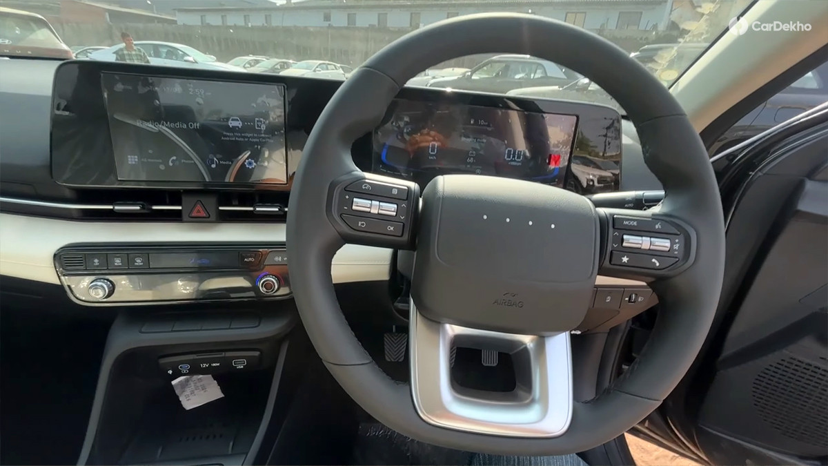 2026 Hyundai Verna Facelift HX 6 vs HX 6 Plus Compared: Features ...
