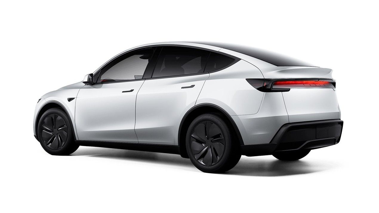 Tesla Model Y బేస్ ట్రిమ్‌కే ప్రీమియం ఫీచర్ల వర్షం | CarDekho.com