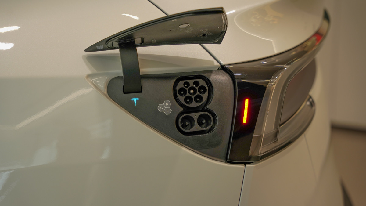 Tesla Model Y vs BYD Sealion 7: Dimensions, Battery Specs, Range ...