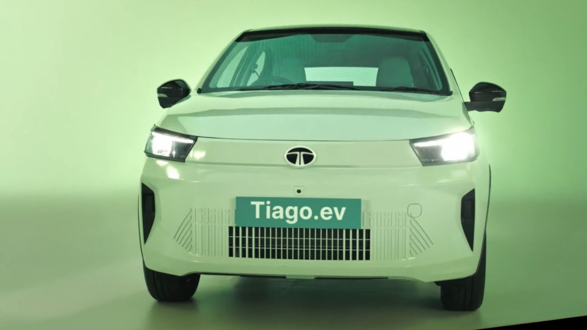 2026 Tata Tiago EV Facelift Interior Revealed: 360 Degree Camera ...