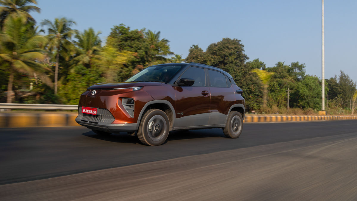2026 Tata Tiago EV vs Tata Punch EV Specifications Comparison ...