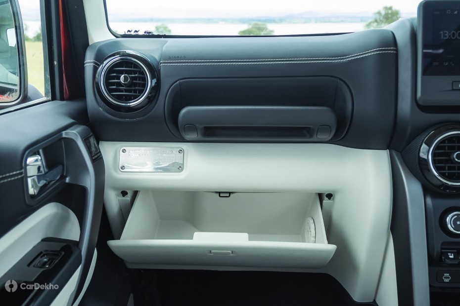 Mahindra Thar ROXX Price - Images, Colours & Reviews