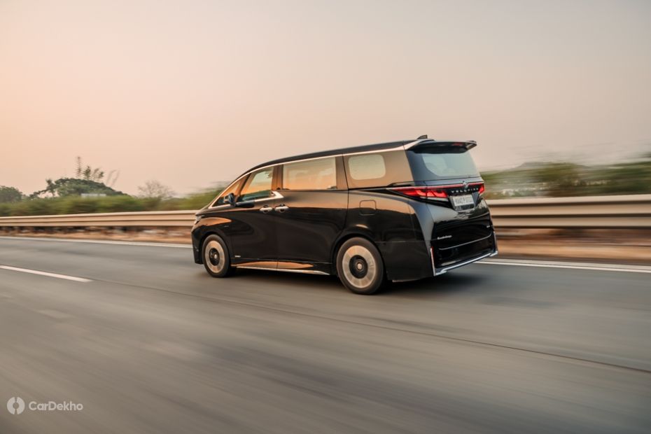 Toyota Vellfire Price - Features, Images, Colours & Reviews