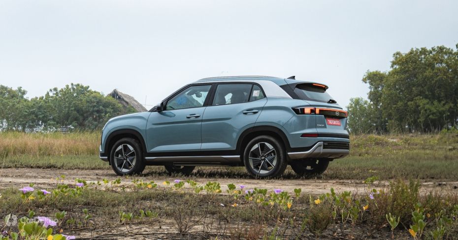 2025 Kia Carens Clavis EV vs Hyundai Creta Electric Comparison: Price ...
