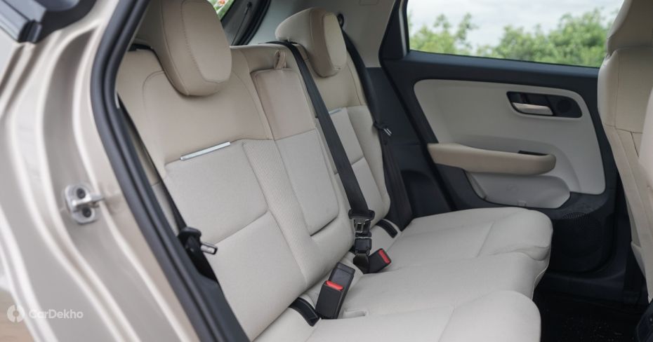 Tata Altroz Price - Features, Images, Colours & Reviews