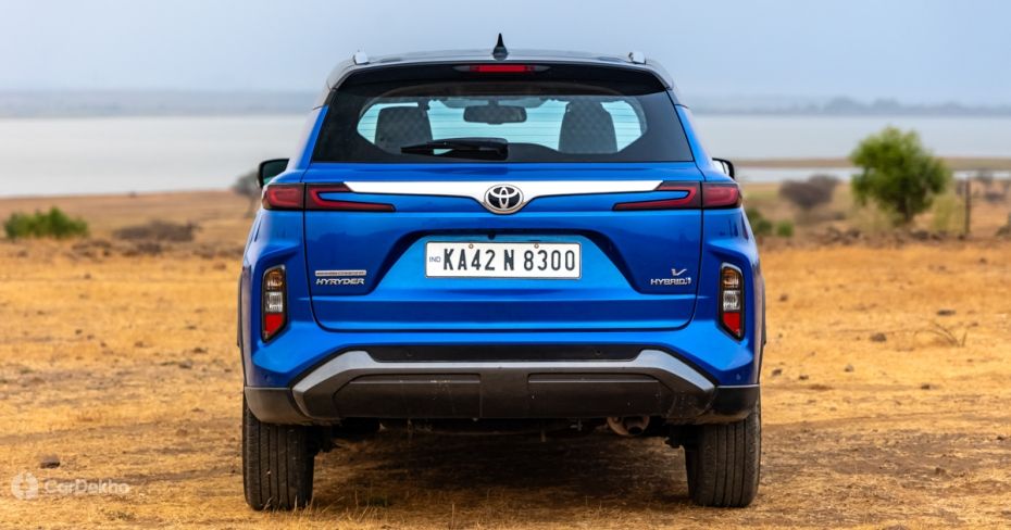Toyota Hyryder - Price, Images, Colours & Reviews