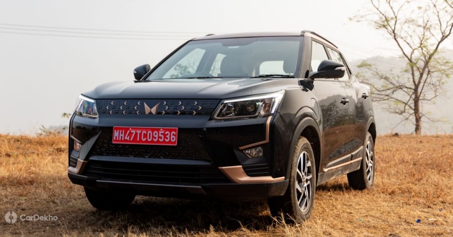 Mahindra XUV400 EV Price - Images, Colours & Reviews