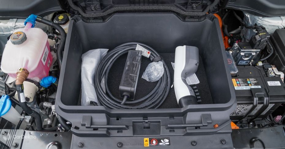 Kia Carens Clavis EV Price - Features, Images, Colours & Reviews