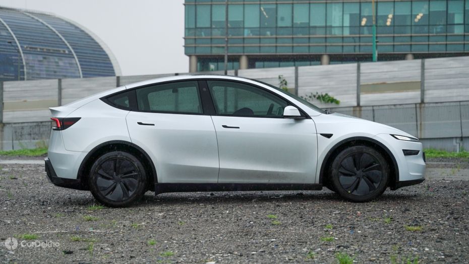 Tesla Model Y vs Volvo EC40: Dimensions, Battery Specs, Range, Features ...