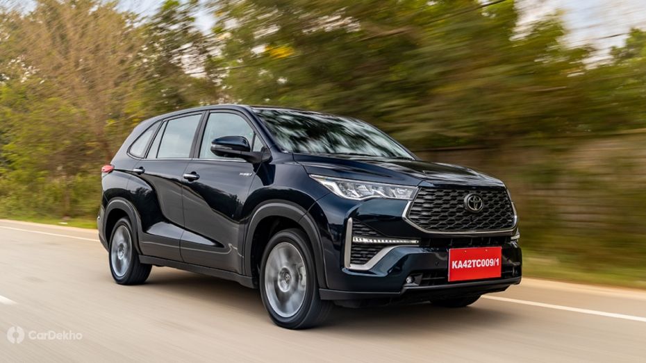 Toyota Innova Hycross Price - Features, Images, Colours & Reviews