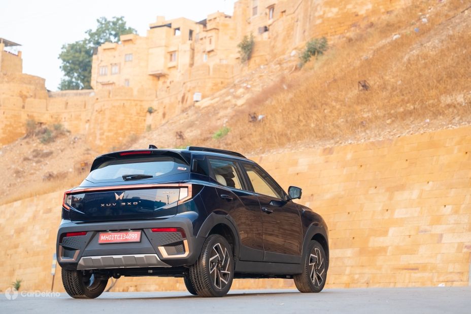 Mahindra XUV 3XO EV Price - Features, Images, Colours & Reviews