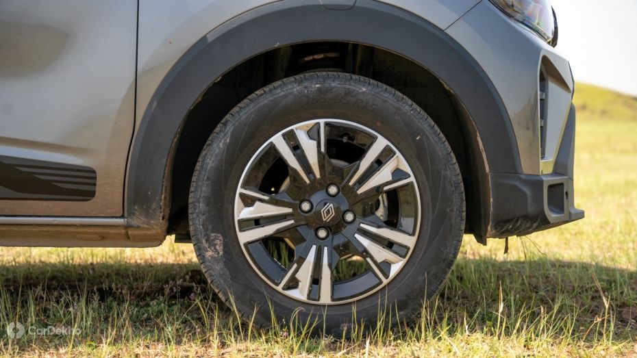 Renault Triber Price - Features, Images, Colours & Reviews